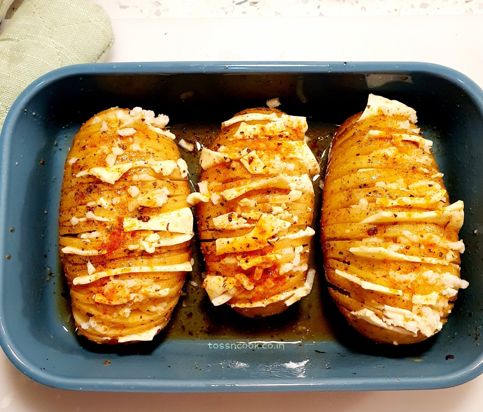 Cheese and Herbs Hasselback Potatoes - Toss N Cook™