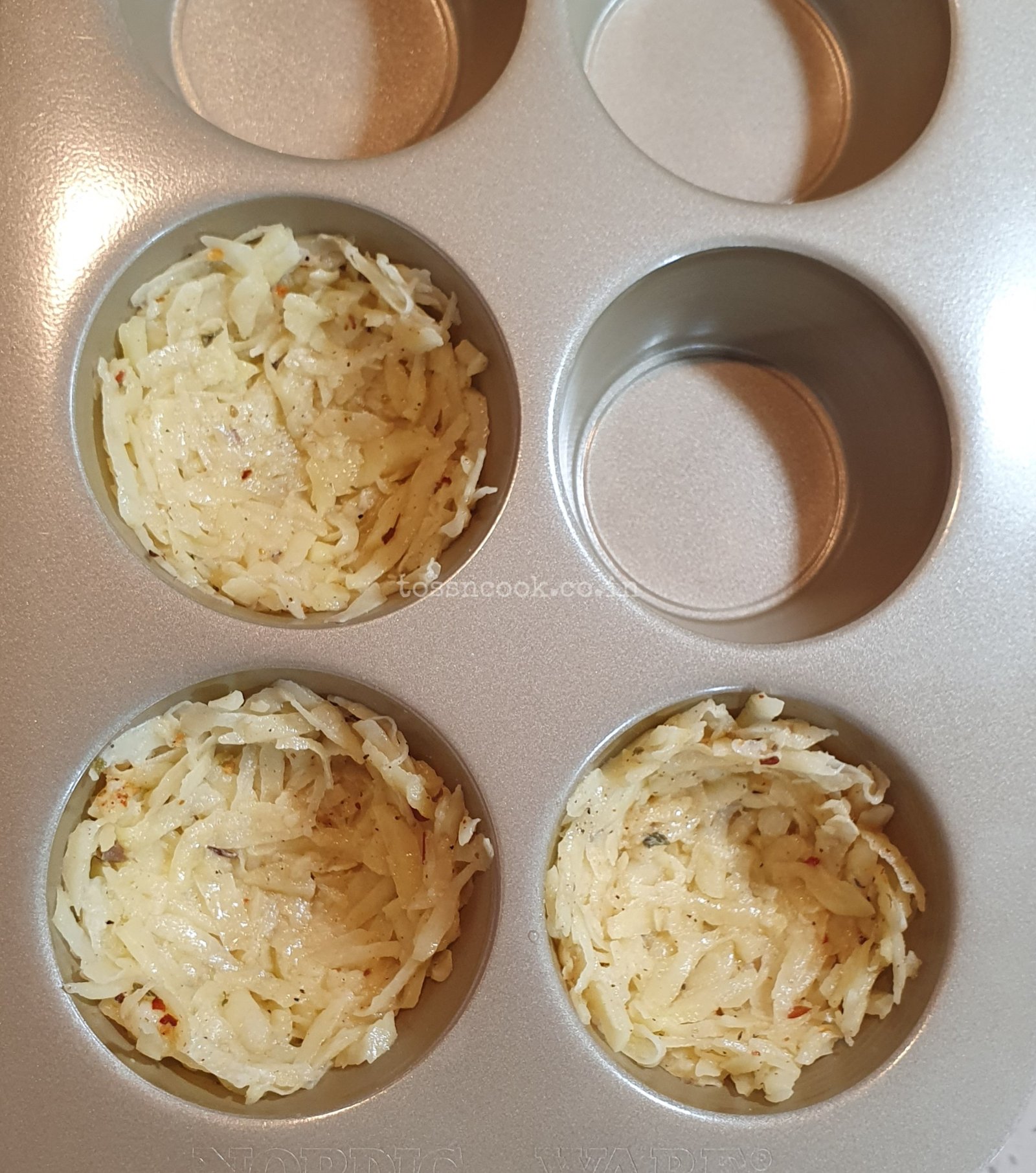 Delicious Homemade Cheesy Hash Brown Bites - Toss N Cook™